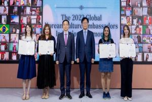 K-컬처 해외홍보 외국인 본격활동 - 이코노텔링(econotelling)