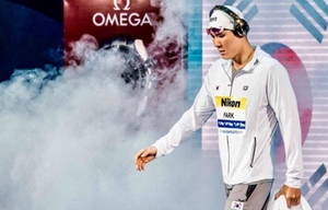 [최동철의 X파일] ⑨ 나락으로 떨어진 '박태환' - 이코노텔링(econotelling)